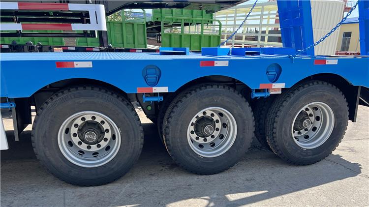 Henred Fruehauf Low Bed Trailer - Henred Fruehauf Trailers for Sale in ...